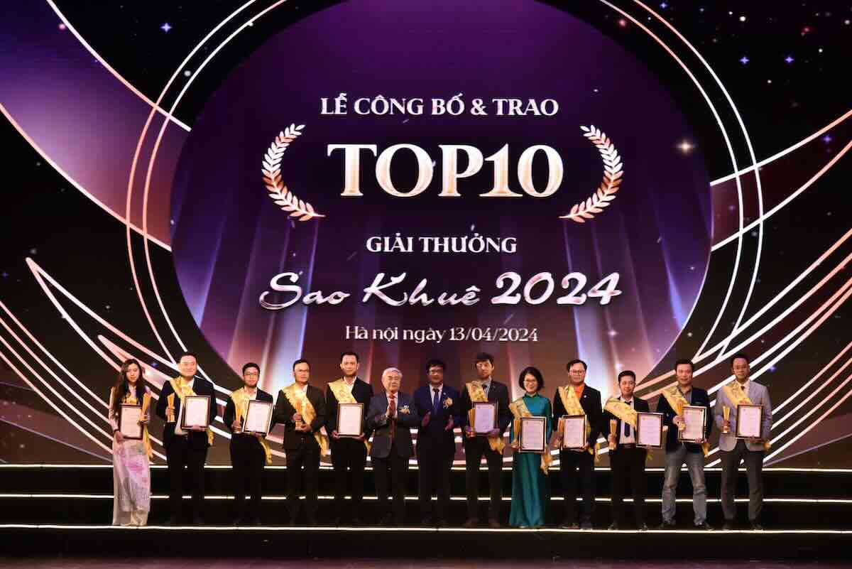 MoMo được vinh danh 'Top 10 Sao Khuê" năm 2024